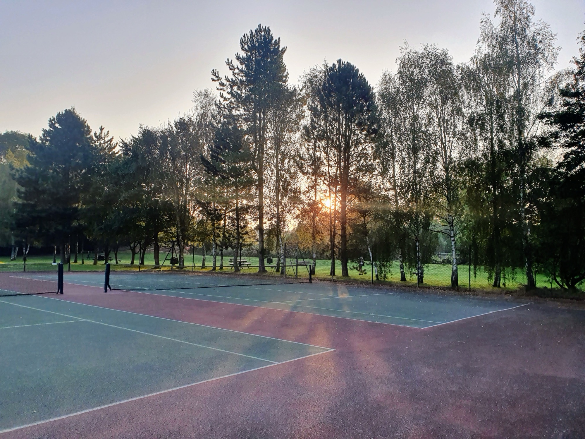 Play Tennis and Padel in Tonbridge: Courts and Clubs Guide